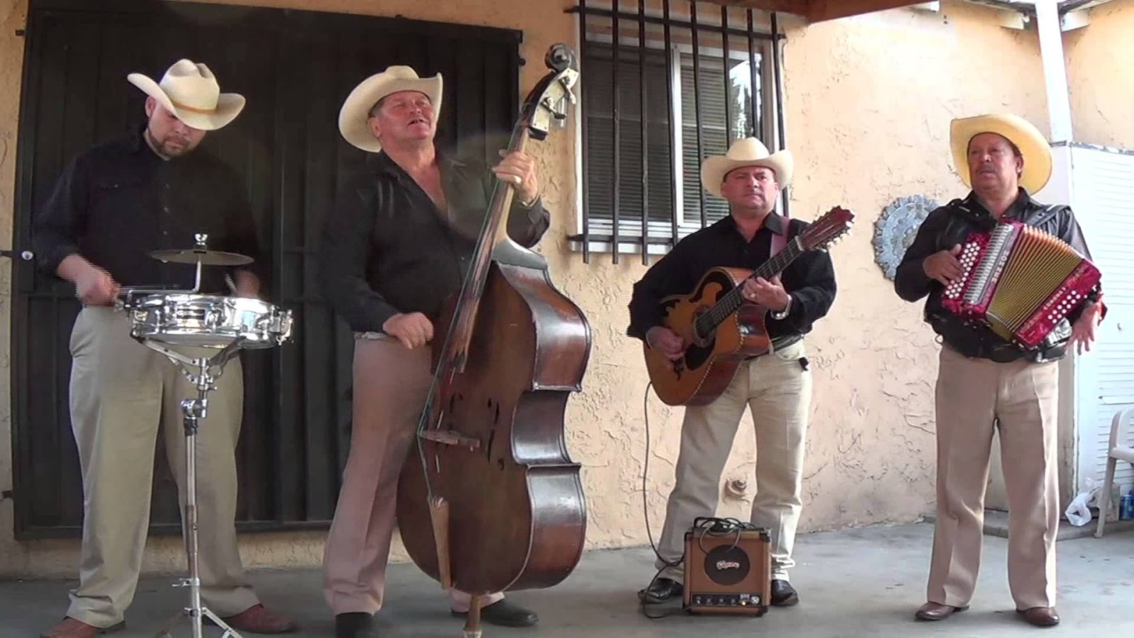 EL CAJON DE LOS CONOCIMIENTOS: TOLOLOCHE