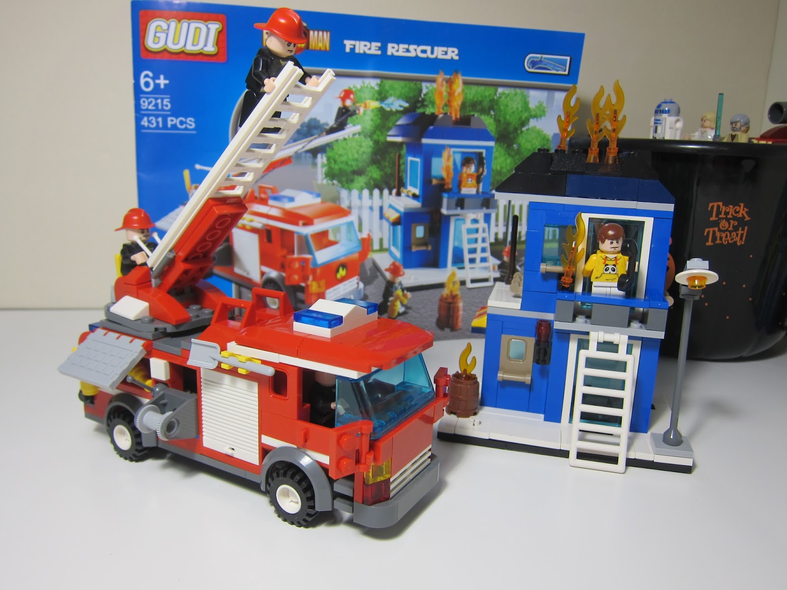 It's Not Lego: Gudi 9215 Not Lego Fire Truck Set Review