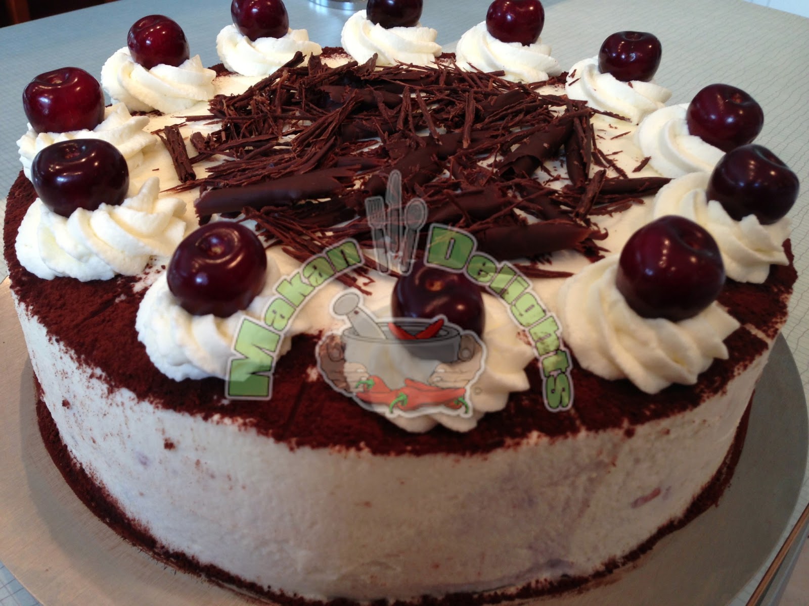 Makan Delights: Cherry-Chocolate Gateau