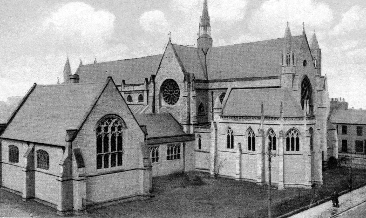 Tour Scotland: Old Travel Blog Photograph St Ninian's Cathedral Perth ...