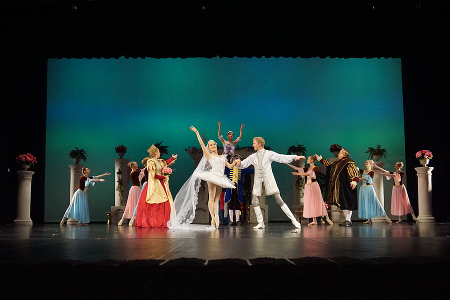 En Pointe School of Ballet: Performance Gallery