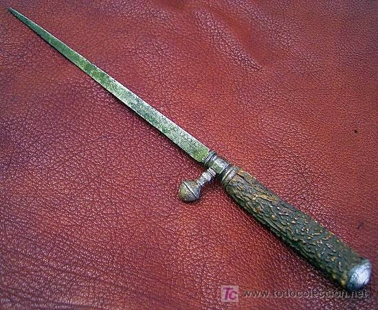 facón chico: Antiquísima almarada del S. XVII-XVIII.