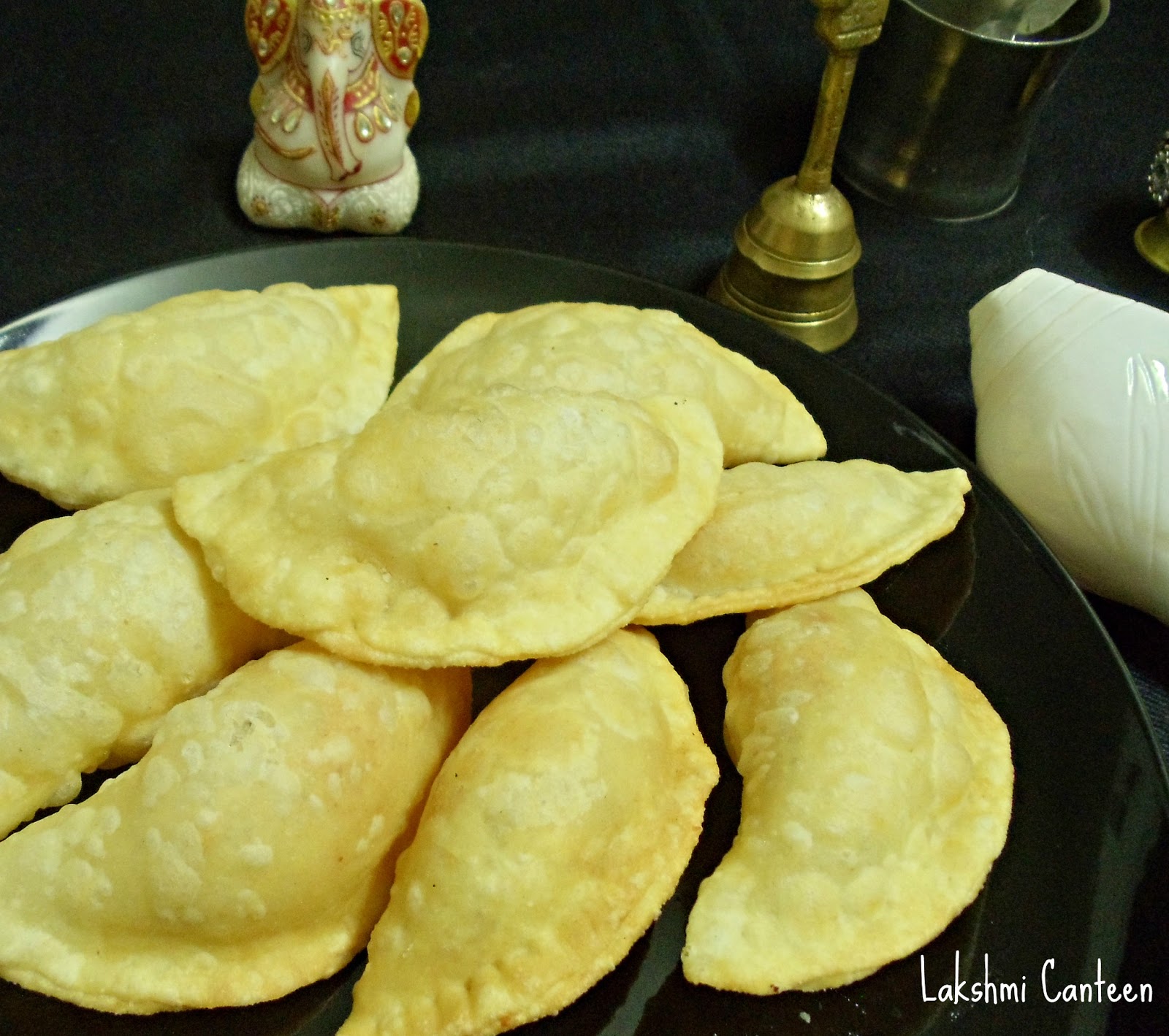 Lakshmi Canteen: Nevri (Karjikayi)