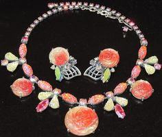 GENIUS Elsa Schiaparelli- SHOCKING PINK, SURREALISTIC GLAMOUR AND ...