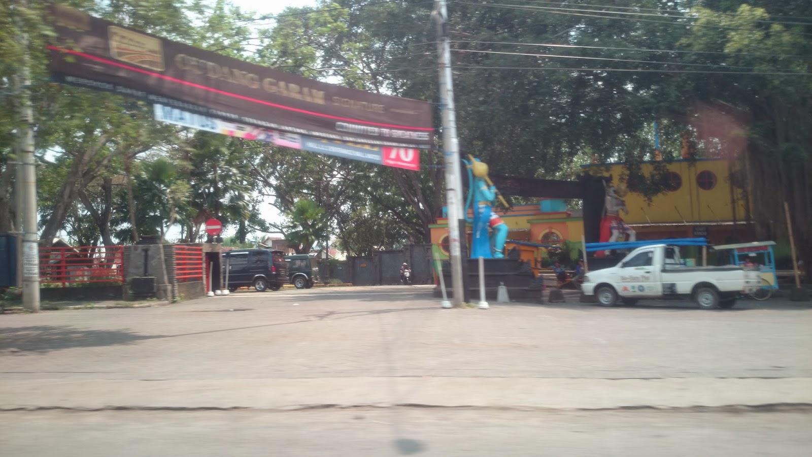 AMAZING INDONESIA: WENDIT WATER PARK, PAKIS, MALANG