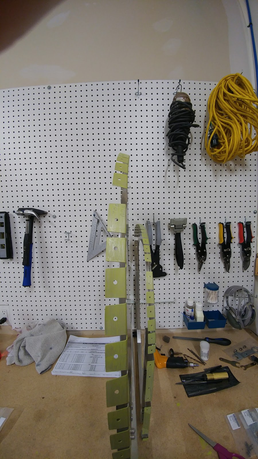 Rib 4 (almost) completed