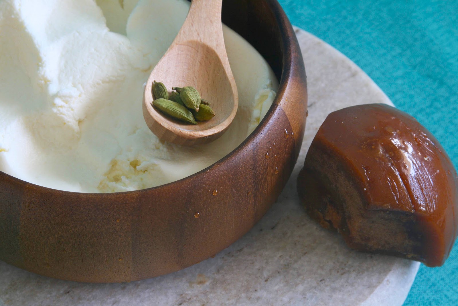 Nolen Gurer Sandesh | Comfort Saveur