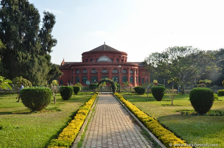 The Home of Nostalgic Moments: Lal Mahal Palace - Tipu Sultan's Palace