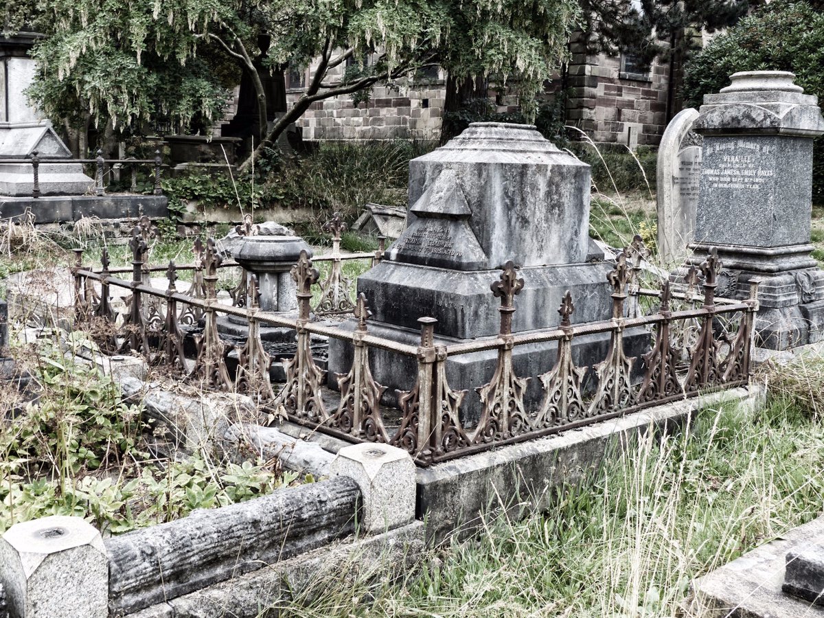 The Graveyard Detective: THOMAS CHADWICK MEMORIAL