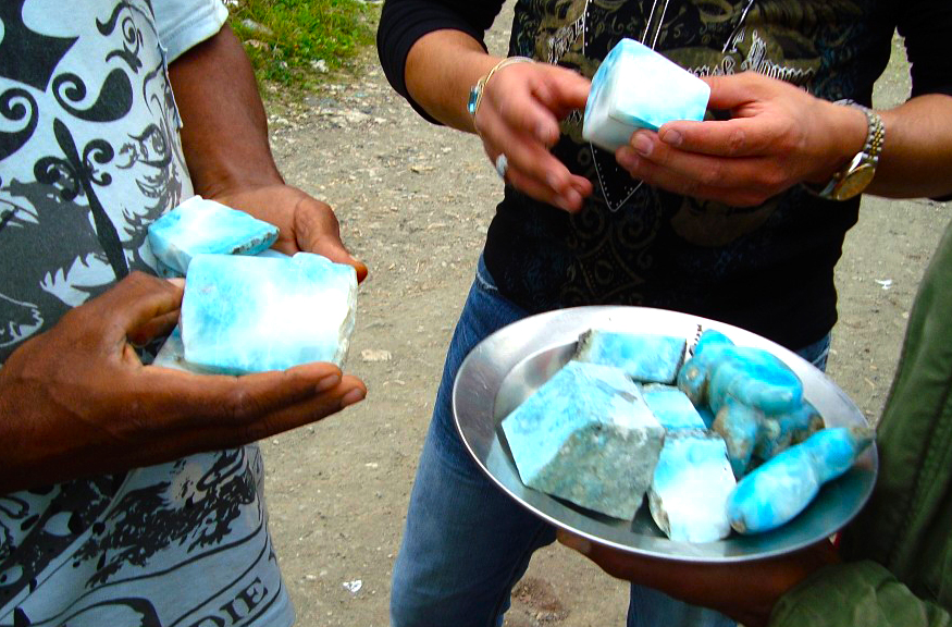 El Arte de la Orfebrería y Joyería : Larimar la piedra preciosa de ...