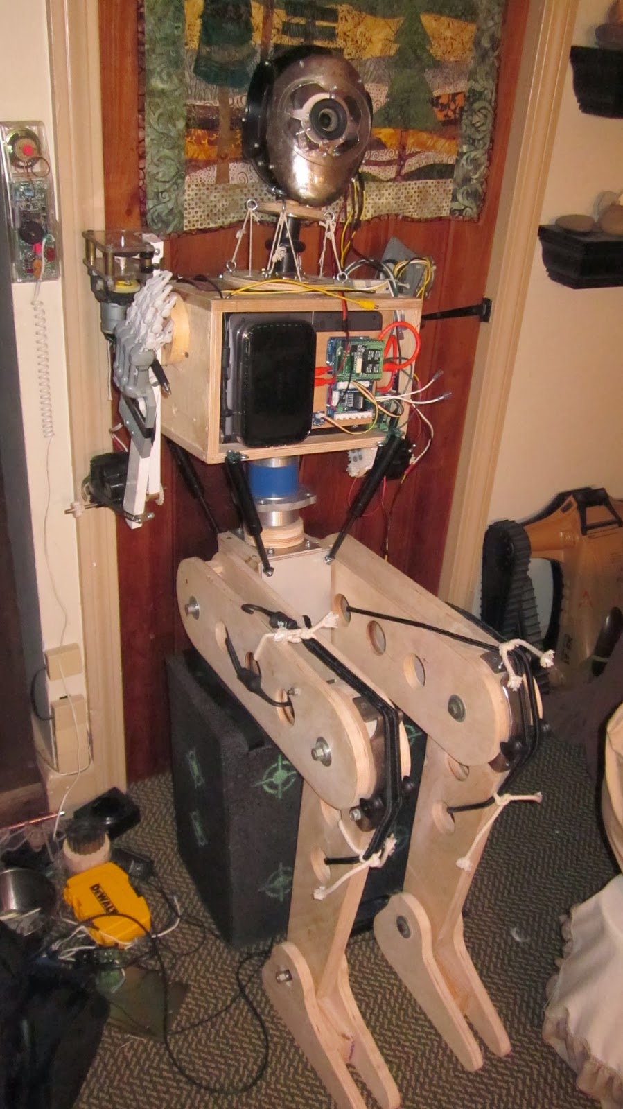 Open Source Humanoid Robots