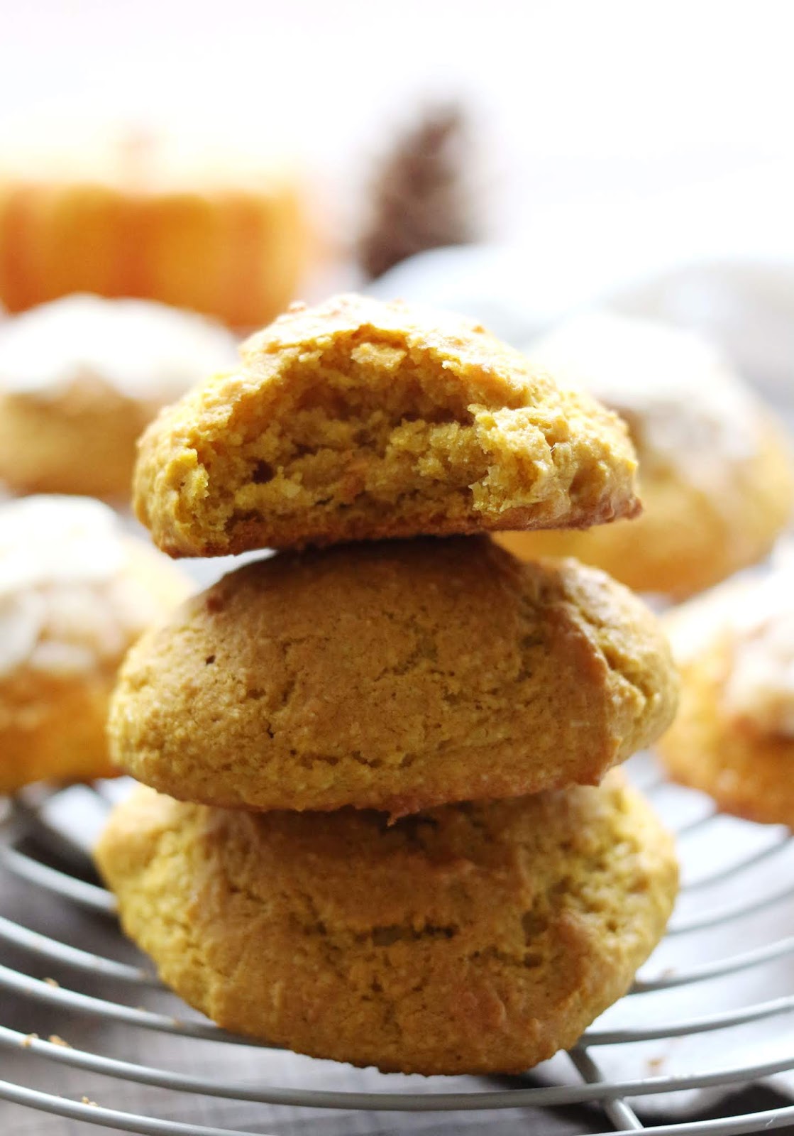 FLUFFY PUMPKIN COOKIES | THE KITCHEN MISSES