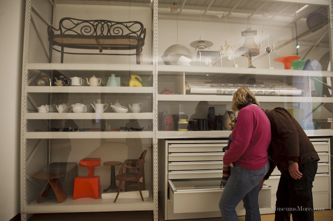 MuseumsMore: Using visible storage rooms, attracting visitors