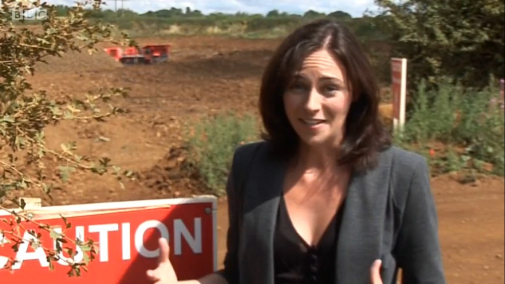 UK Regional News Caps: Victoria Cook - BBC South Today (Oxford)