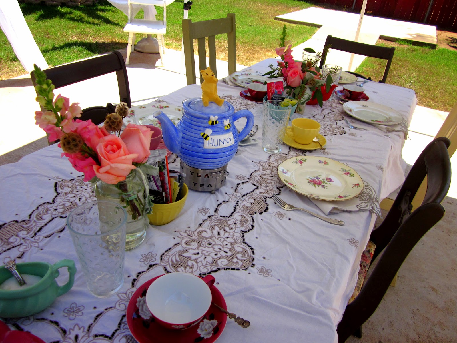A Warm Conversation: A Summer Sweet Tea Party