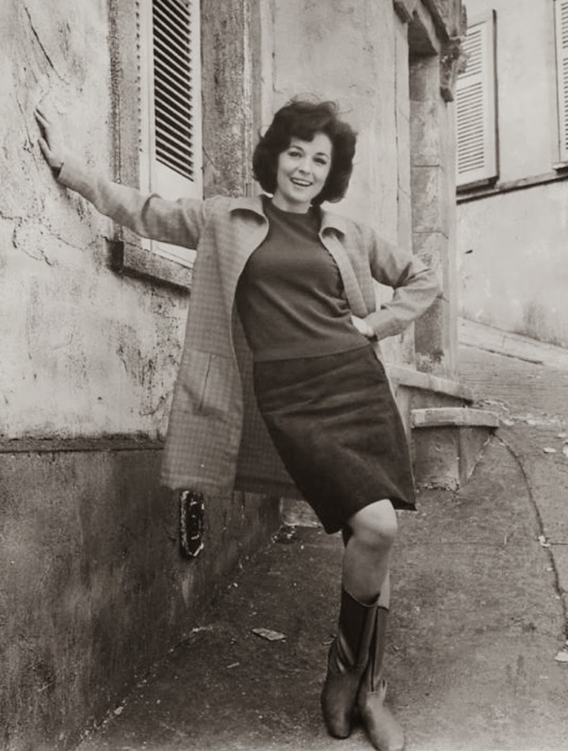 Slice of Cheesecake: Barbara Shelley, pictorial