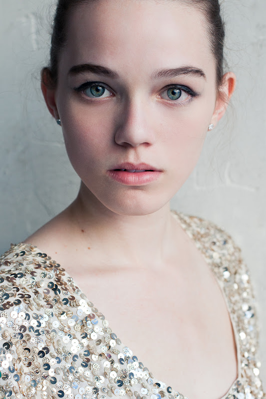 MAJOR MODEL WOMEN: Elaine Carlin by Katie Thompson