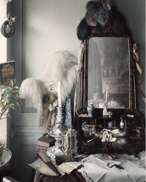 Moon to Moon: Romantic Lace for Christmas