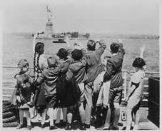 Tricounty Elementary History: IMMIGRATION, ELLIS ISLAND, STATUE of Liberty