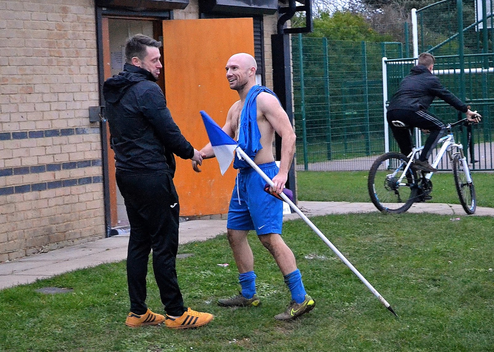 Hopping Around Hampshire: Netley Central Sports v Infinity