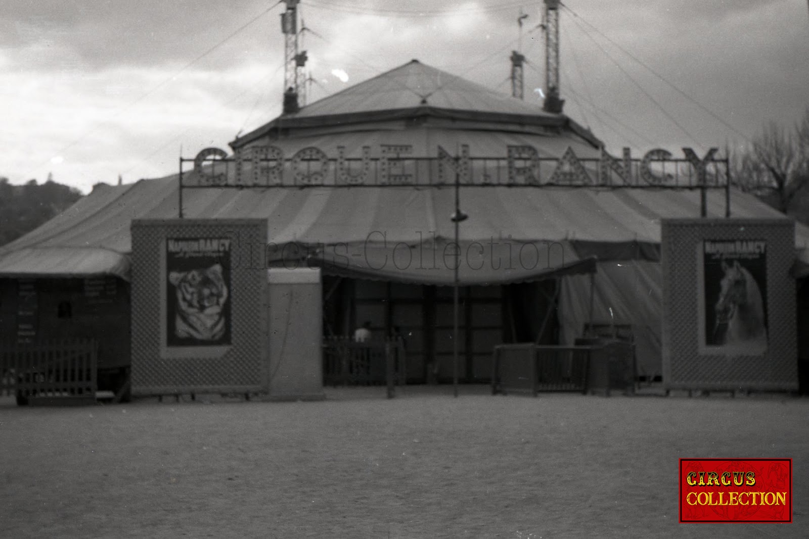 Circus -Collection: Façades et entrées de cirques 3 ème parties