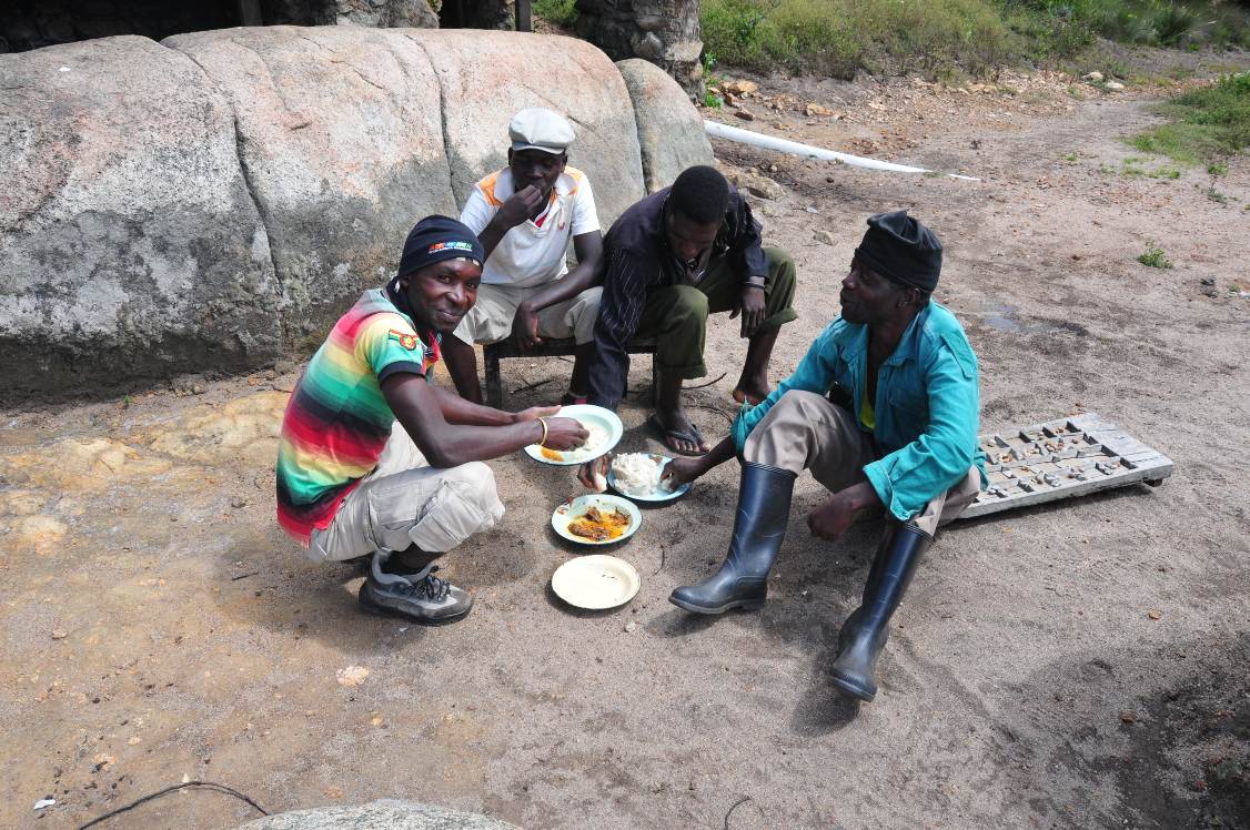 With a backpack through Africa: Mulanje Mountains / Sapitwa Peak (3002m)