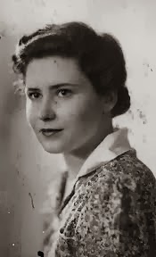 O FALCÃO DE JADE: Morreu Doris Lessing...