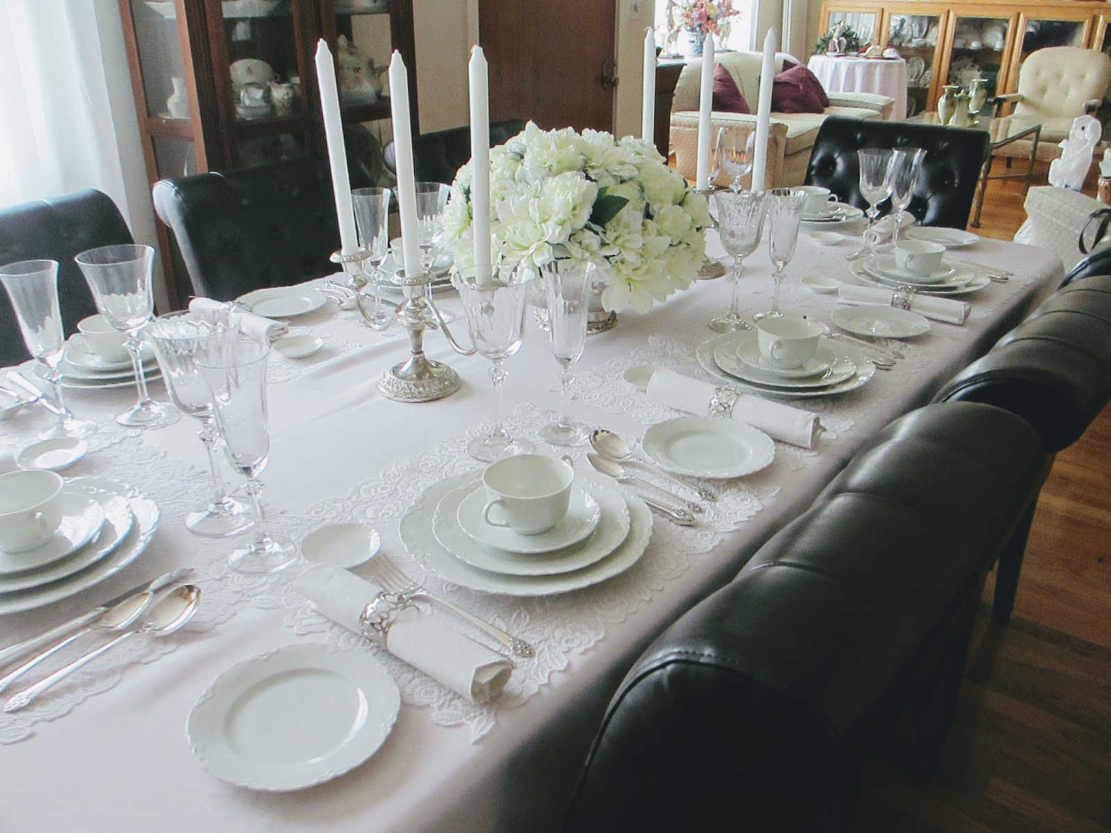 The Welcomed Guest: White on White Tablescape