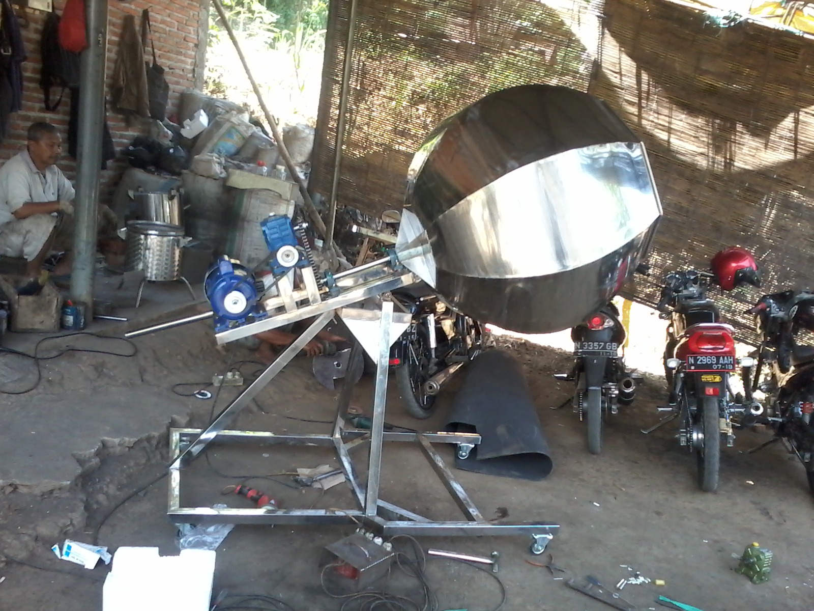 mesin pengaduk pencampur bumbu kering keripik hexagon