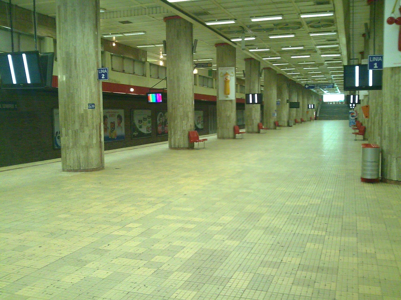 Romania Megalitica: METROUL BUCURESTI. Si aici ... am fost printre ...