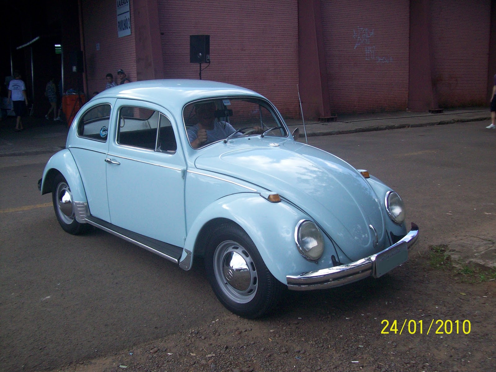 Carros Fabricados no Brasil: VW 1972 - FUSCA 1300 - AZUL DIAMANTE