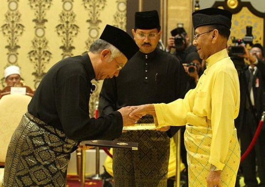 Fakta Menarik Mengenai Pangkat Dato' / Datuk Yang Mungkin Anda Tak ... Fakta Menarik Mengenai Pangkat Dato' / Datuk Yang Mungkin Anda Tak ...