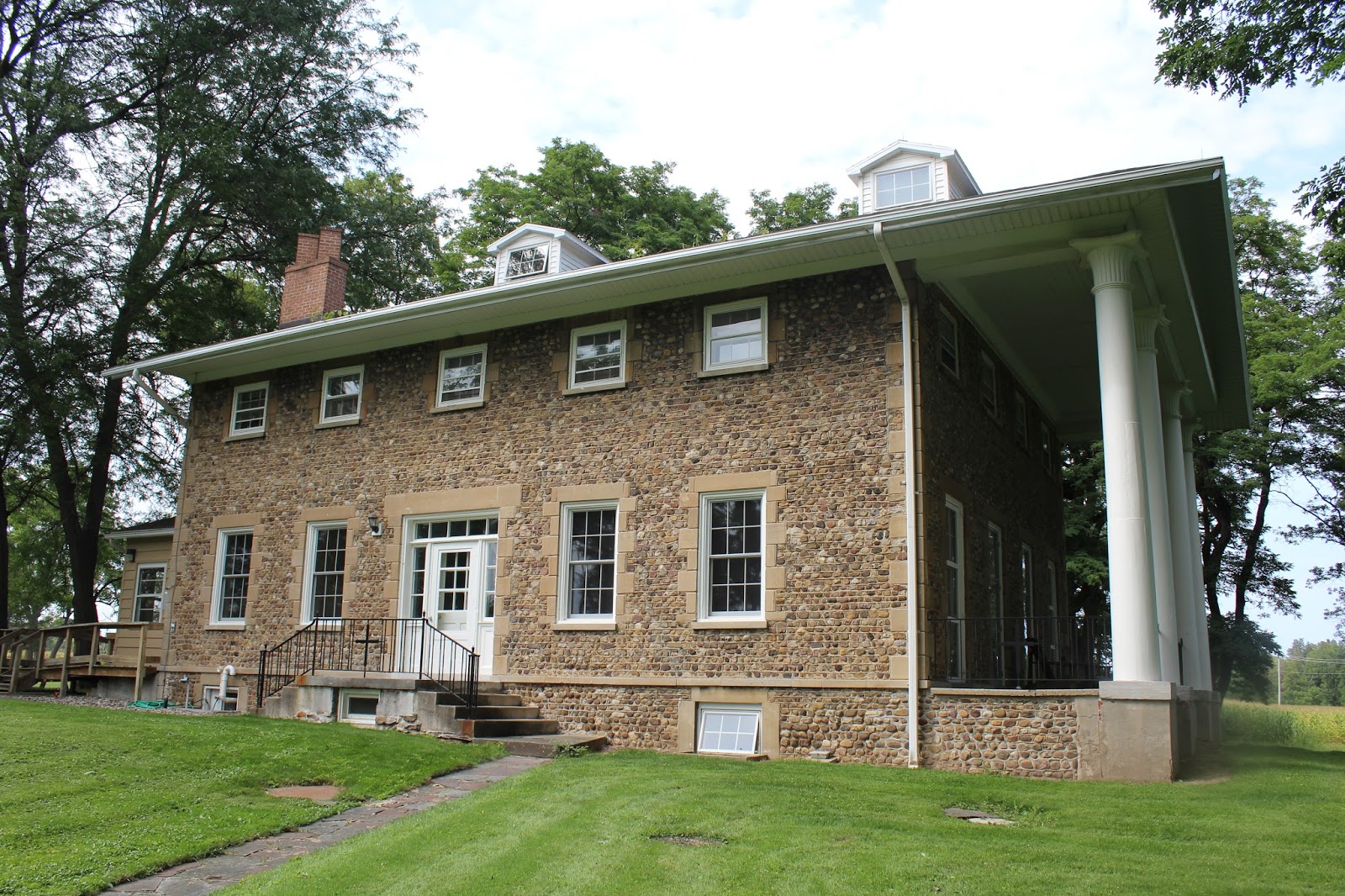 Cobblestone Buildings of North America: Cobblestone Buildings in ...