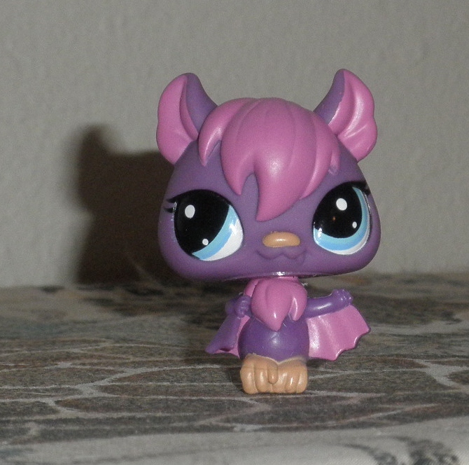 Collectomania: LPS Bats