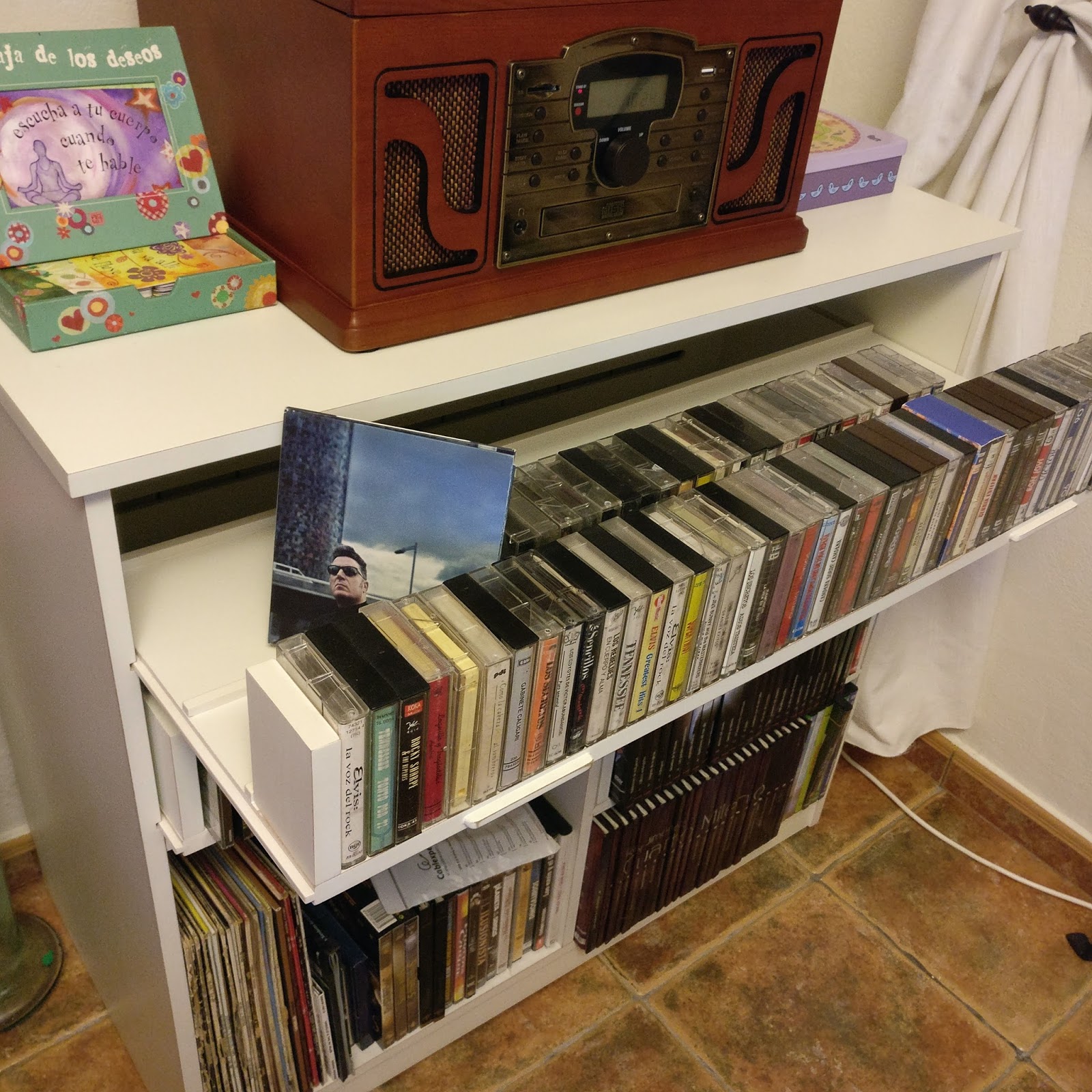 EL RINCON DEL MUEBLE: Mueble para vinilos, CD, cassete y DVD
