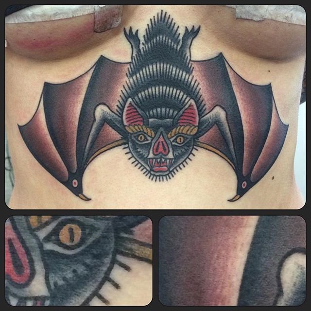 10 Bold Stomach and Sternum Bat Tattoos : Noda Luka