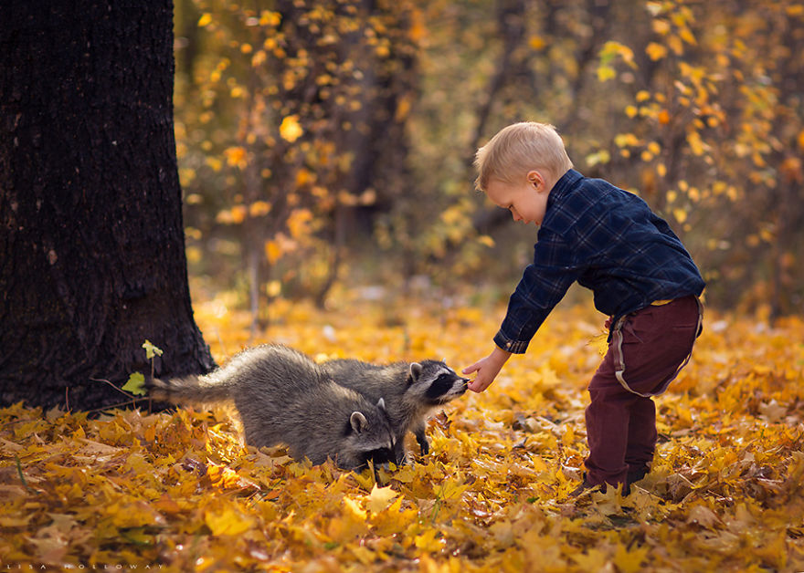White Wolf : The unbreakable bond between children and animals revealed ...