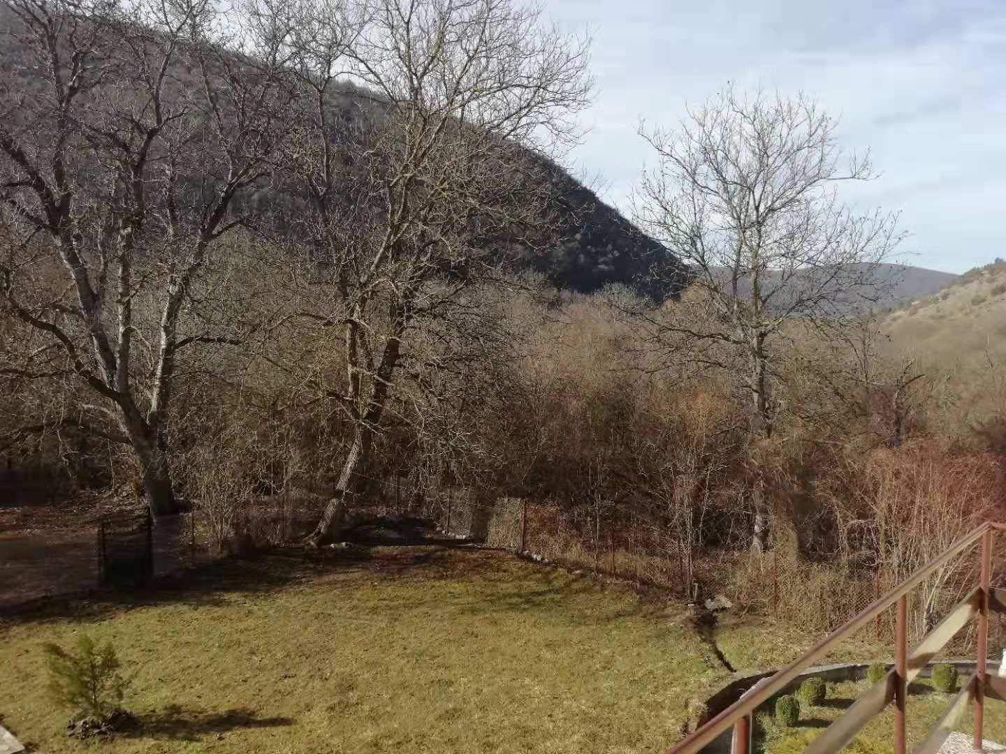 A Weekend in Kalotina, Part 1