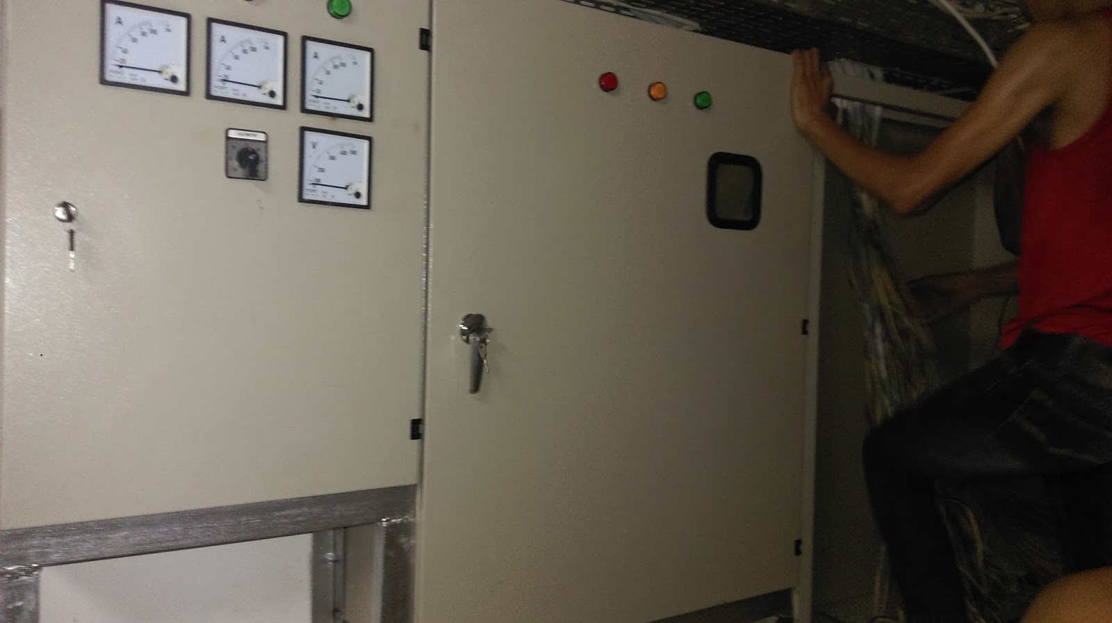 DBSELEKTRIC: TERMINASI PANEL