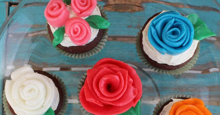 Easy Edible Roses on Cupcake Tutorial!