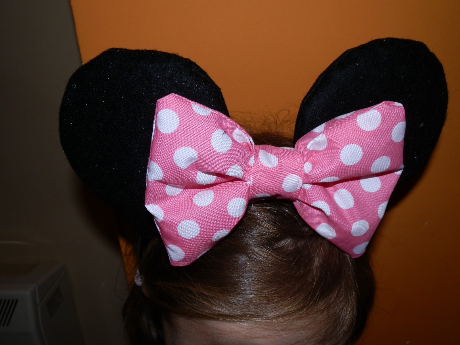 Como hacer las orejas de Minnie - Imagui