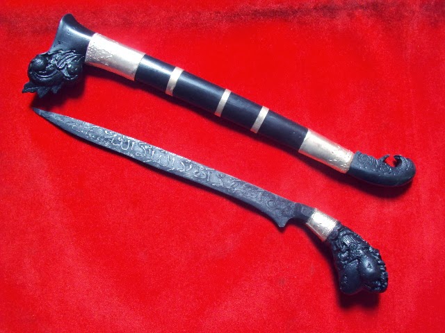 Rantai Bumi Shop: Badik Tumbuk Lada [Kode 467]