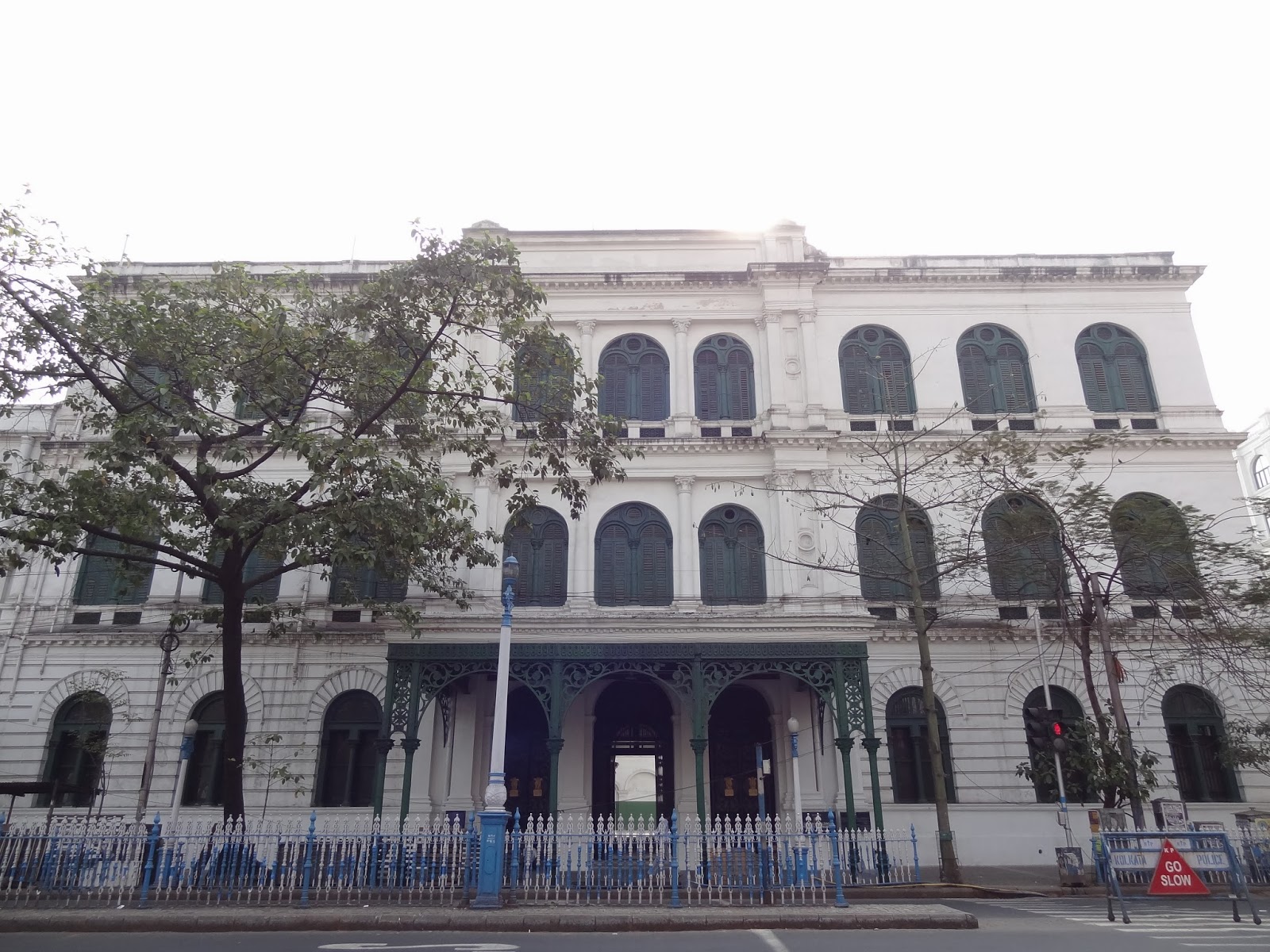 The Concrete Paparazzi: The Currency Building: A Sunday Morning Adventure