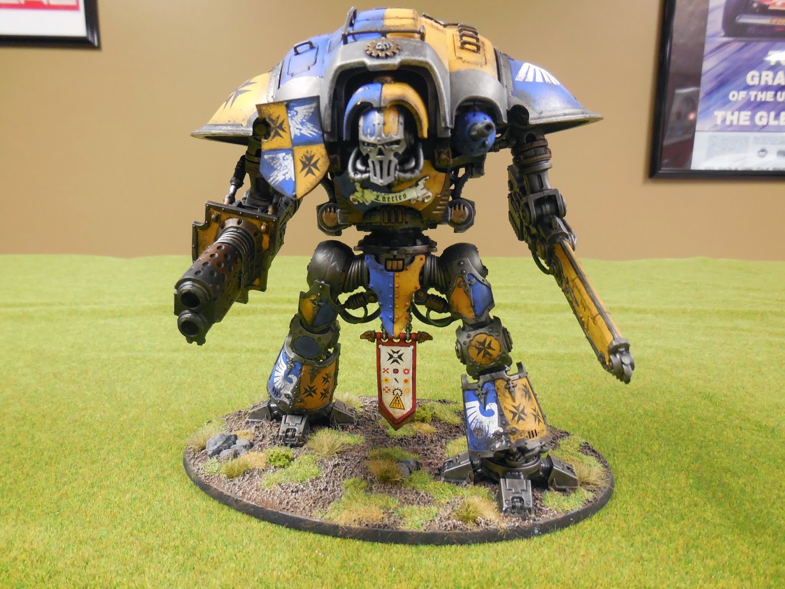 Fawcett Avenue Conscripts: Games Workshop's 40K Imperial Knight (Titan ...