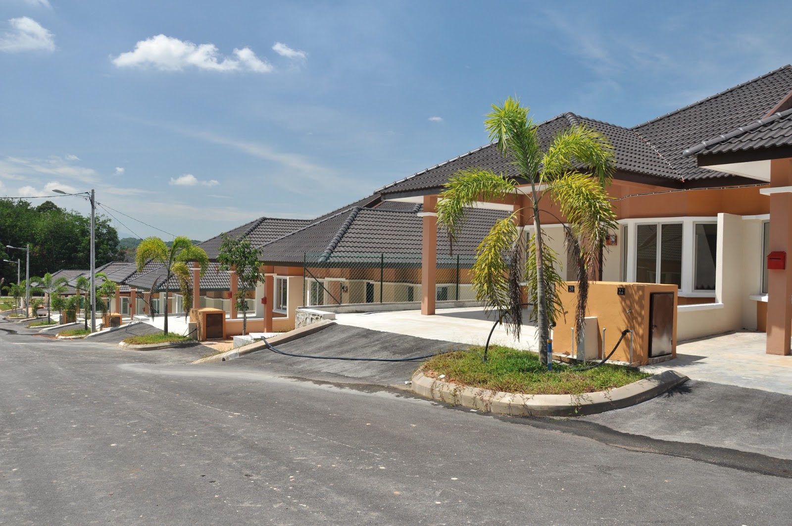 Rumpun Ehsan Sdn Bhd: Projek Yang Sedang Diserahkan Kepada Pembeli Di ...