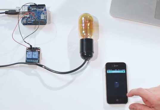 Control An Arduino Switch Light Bulb With A Smartphone in 60 Seconds ...