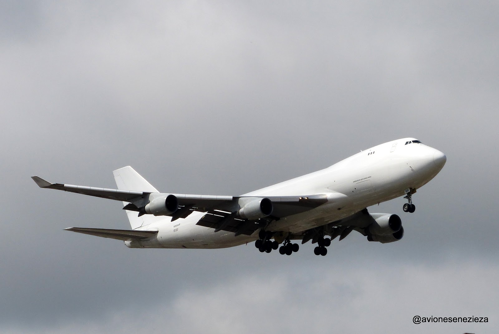 El Boeing 747: SKY LEASE CARGO, N908AR