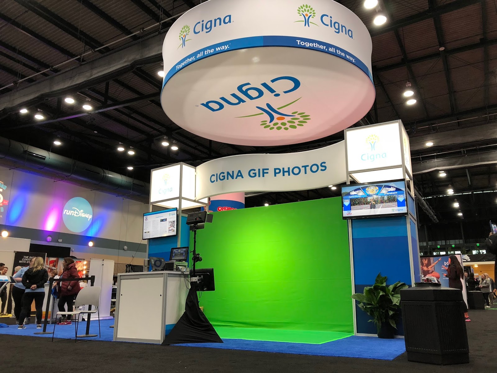 Green Screen Photography: Green Screen Photo Booth