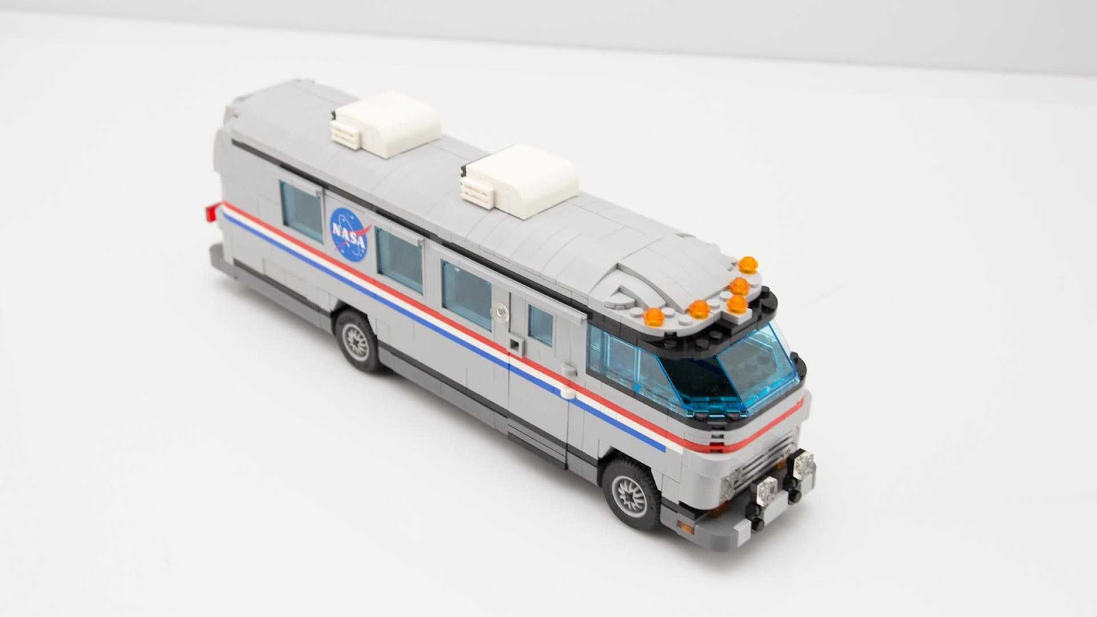 航太迷看過來，有人用Lego弄出Airstream NASA Astrovan | SanjiNoir 黑侍樂讀