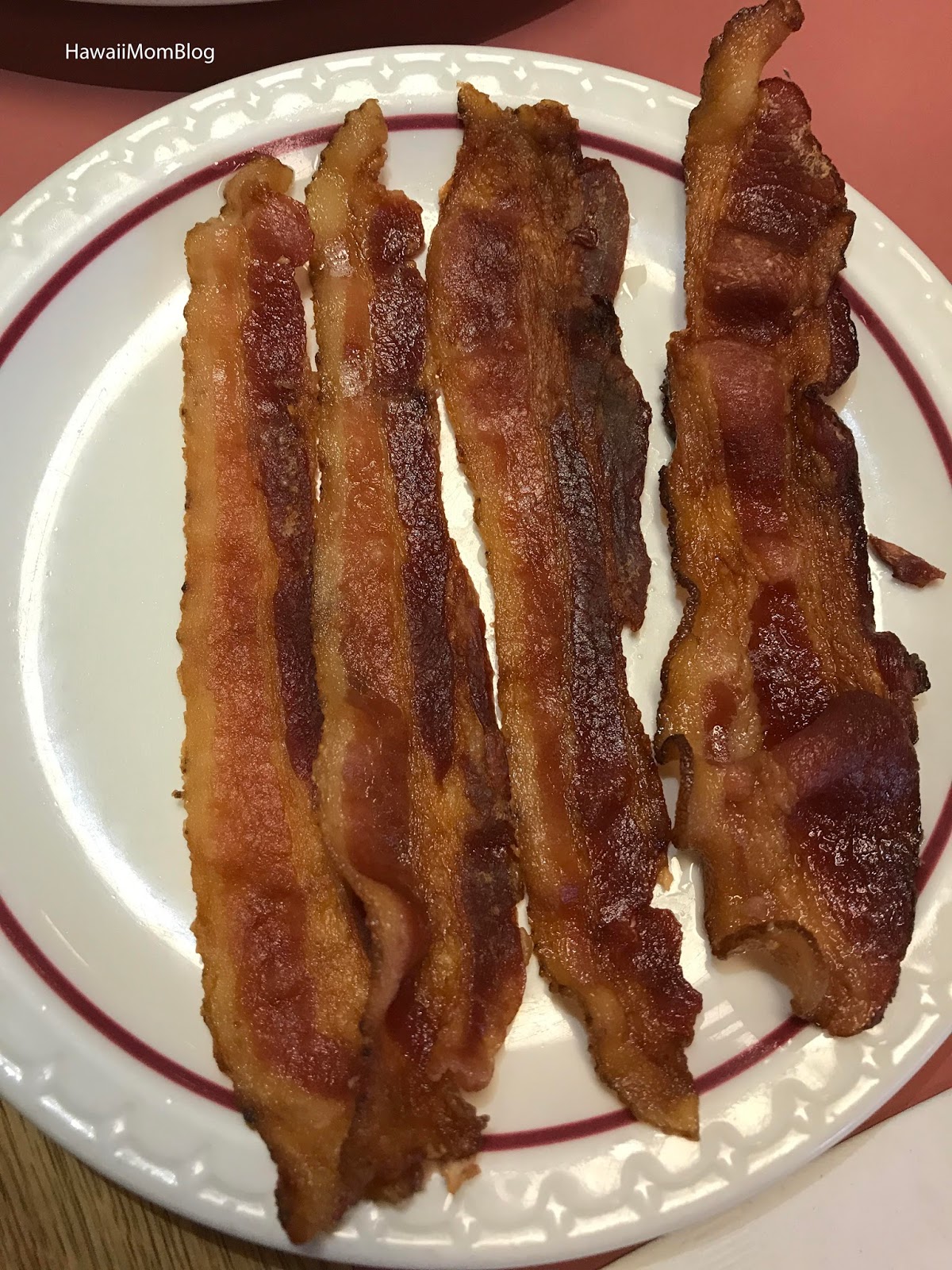 Hawaii Mom Blog: Breakfast at Dots